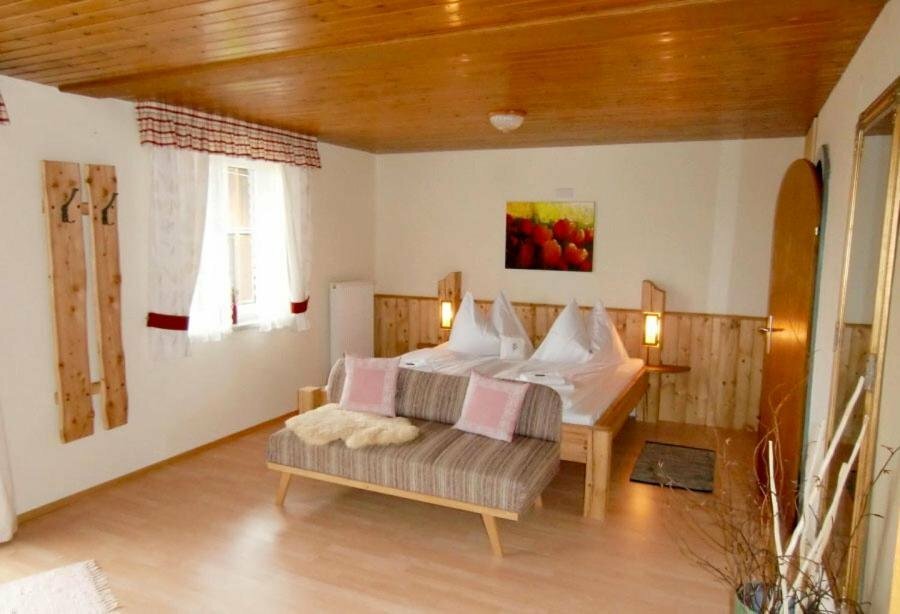 Otel Bio Archehof Eislbauer, Dünya, foto