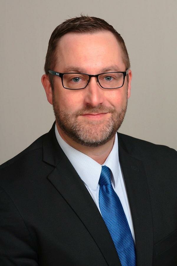 Yatırım fonu firmaları Edward Jones - Financial Advisor: Chris Arnett, Bangor, foto