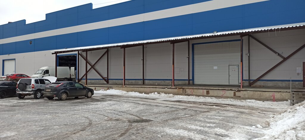 Jant ve lastikçiler Plc Power International-tires, Yekaterinburg, foto