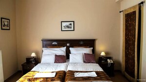 Öreg Miskolcz Hotel (Borsod-Abaúj-Zemplén vármegye, Miskolc, Horváth Lajos utca), otel  Miskolc'dan