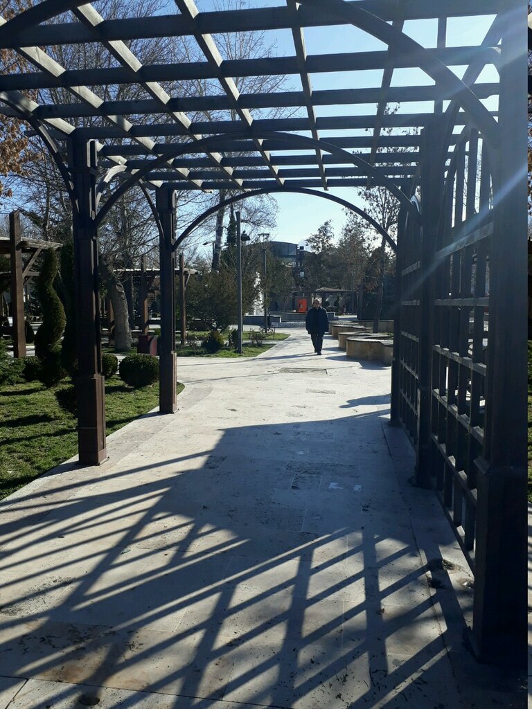 Parklar ve ormanlar Fatih Sultan Parkı, Ankara, foto