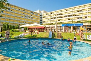 Club Tihany Resort (Pest vármegye, Rév utca, 3), otel  Veszprém'den