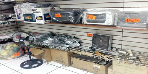 Giyim mağazası Ropa Americana Best Buy, San Salvador, foto