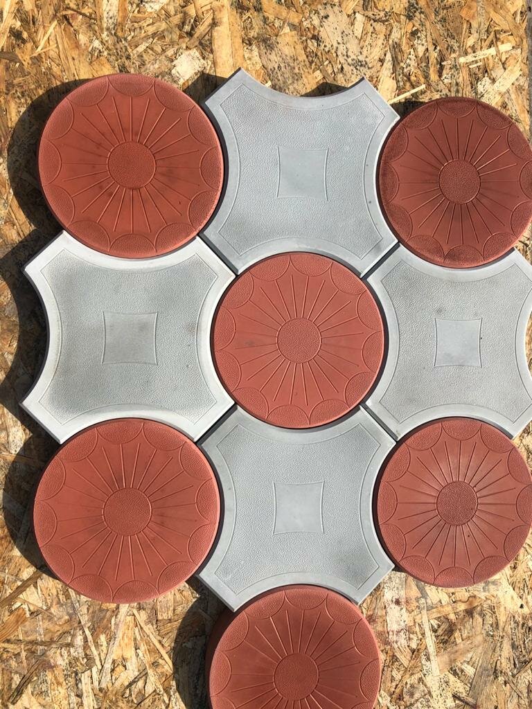 Kaldırım taşları Возрождение, Bor, foto