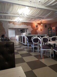 Gumilev (Krasnoarmeyskaya ulitsa No:6), restoran  Bezheck'ten