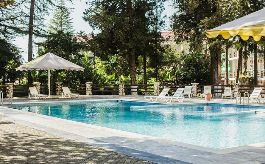 Otel Heliopark, Suhum, foto