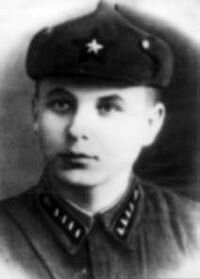 Anıt levhası, anıt taş Денисову Алексею Макаровичу, Borovichy, foto