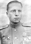 Лебедеву Василию Петровичу (Shkolnaya ploshchad No:2, rabochiy posyolok Khokhlovo), anıt levhası, anıt taş  Vologodskaya oblastından