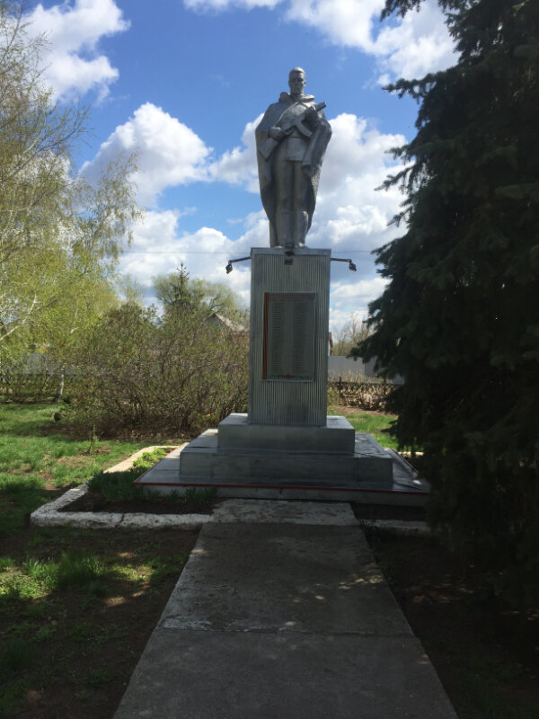 Anıt, heykel Воинам, погибшим в период Великой Отечественной войны, Orenburgskaya oblastı, foto