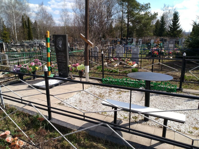 Ünlü kişilerin mezarları Рядовой А.Н. Трусов, Orel, foto