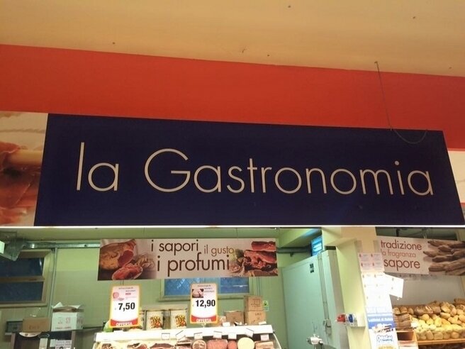 Alışveriş merkezleri Conad Alery Alery S. R. L., Lombardiya, foto