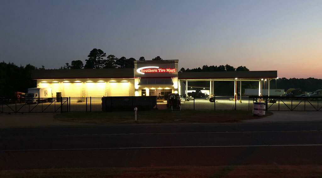 Kamyon ve ağır vasıta satış ve servis firmaları Southern Tire Mart, Shreveport, foto