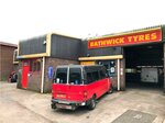 Bathwick Tyres - Team Protyre (Yeovil, Unit 8/9, Enterprise Mews, Lynx Trd Est, Lysander Road), otomobil ekspertizi  İngiltere'den
