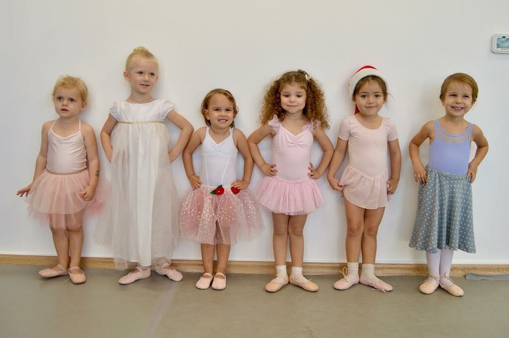 Dans okulları Dubai Dance Academy, Dubai, foto
