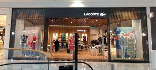 Giyim mağazası Lacoste, Aşağı Avusturya, foto