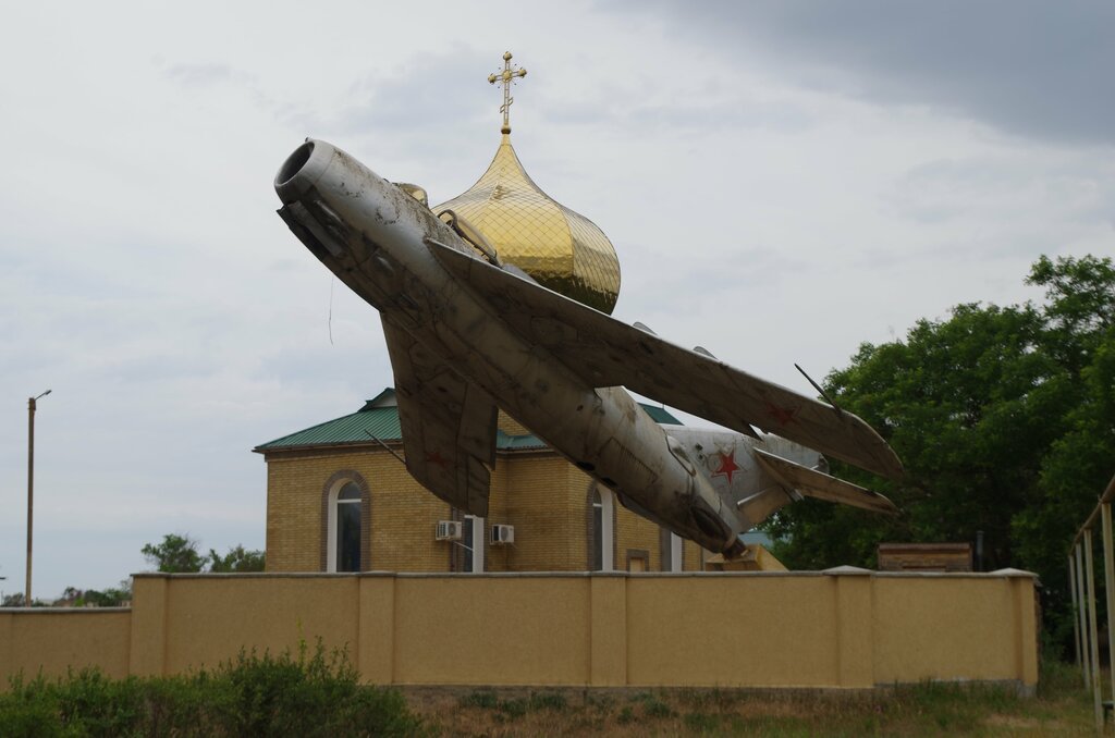 Teknoloji anıtı Истребитель МиГ-17, Kırım Cumhuriyeti, foto