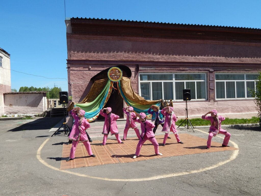 Kültür ocakları МБУК ГДК Романтик, Mejdureçensk, foto