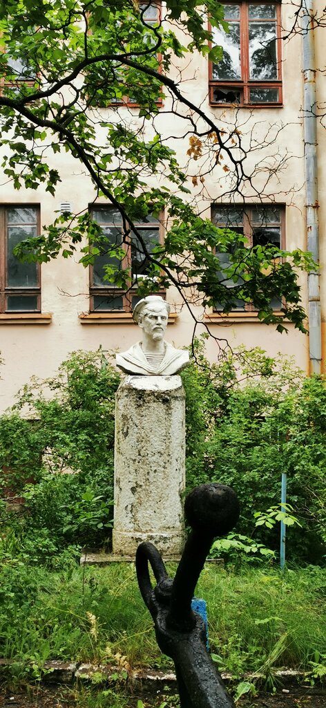 Anıt, heykel Н.Г. Маркин, Vyborg, foto