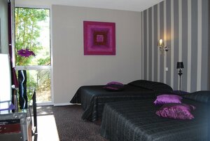 Hotel Restaurant Château de la Tour (Nouvelle-Aquitaine, Gironde, Arrondissement de Langon, Béguey, Avenue de la Libération), otel