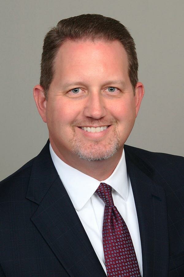 Yatırım fonu firmaları Edward Jones - Financial Advisor: Dray Sterling, Cfp®, Arizona Eyaleti, foto