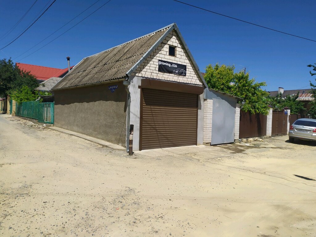 Araç camlarının renklendirilmesi Toning 026, Stavropol, foto