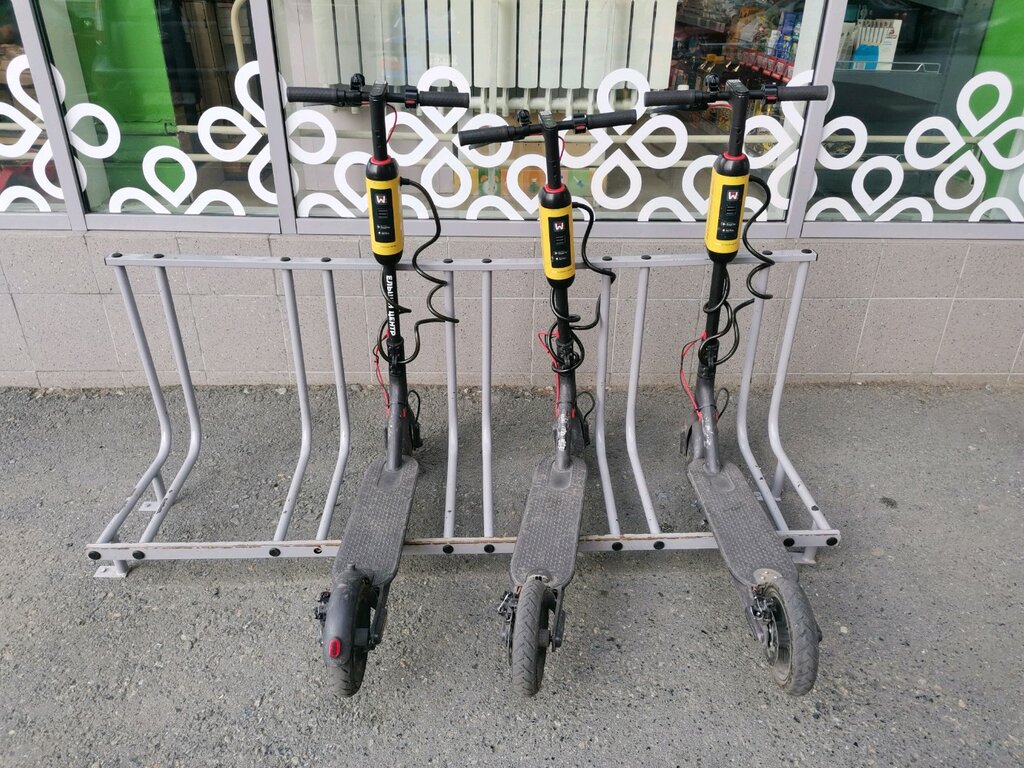 Bisiklet park yerleri Велопарковка, Yekaterinburg, foto