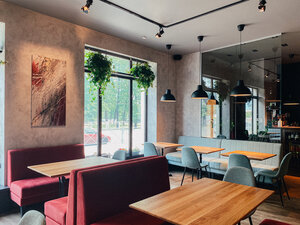 Gourmetto (Voskresensky Boulevard No:17/22, Privokzalniy District, Velikiy Novgorod), restoran  Velikiy Novgorod'dan