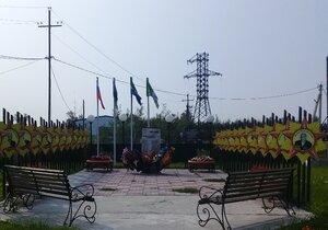 Слава павшим в бою 1941-1945 гг. (Khanty-Mansiyskiy rayon, selskoye poseleniye Vykatnoy, selo Tyuli), anıt, heykel  Hantı‑Mansi Özerk Okrugu'ndan