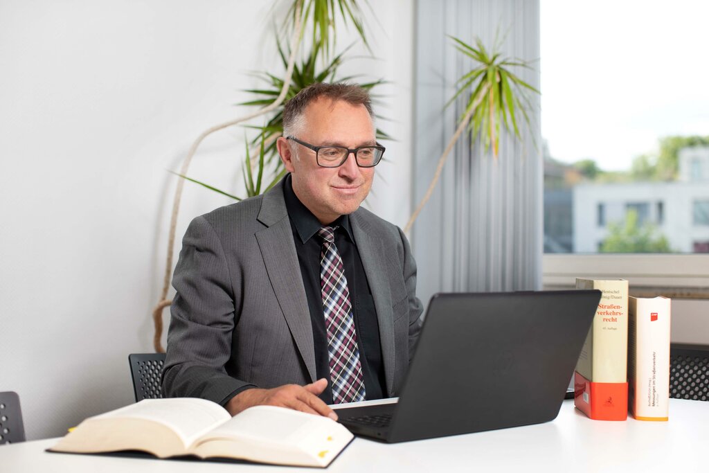 Avukatlar Fachanwalt Arbeitsrecht, Strafrecht & Verkehrsrecht Köln Jürgen Schillig, Köln, foto