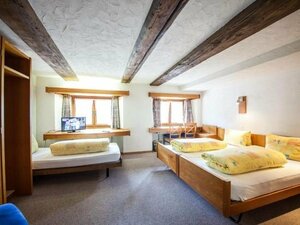 Hotel Piz Tambo (Graubünden, Hinterrhein, Splügen), otel  Graubunden'den