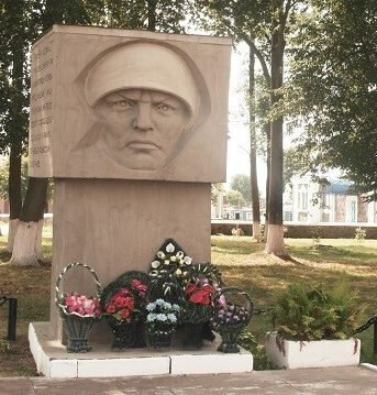Anıt, heykel Освобождению, Dokshitsi, foto