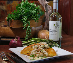 Hemingway's Tavern (Florida, Brevard County, Melbourne), bar  Melbourne'dan