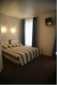 Hotel de Nemours (Rue de Nemours No:8, 11e Arrondissement), otel  Paris'ten