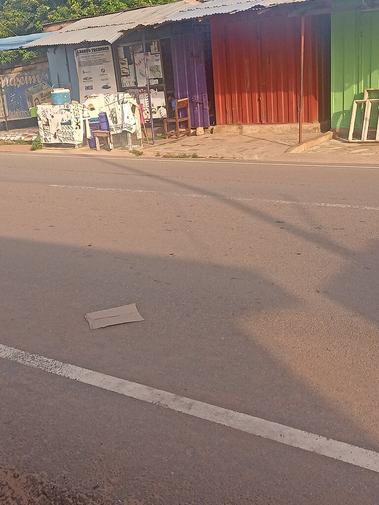 Boya ekipmanları Alberto technics, Akra, foto