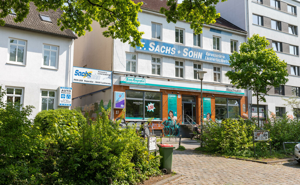Otomobil servisi F. Sachs & Sohn GmbH Karosseriefachbetrieb + Lackierfachbetrieb, Hamburg, foto
