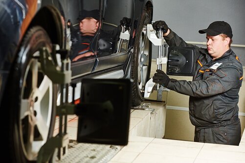 Otomobil servisi Antioqueña de Ejes, Medellin, foto