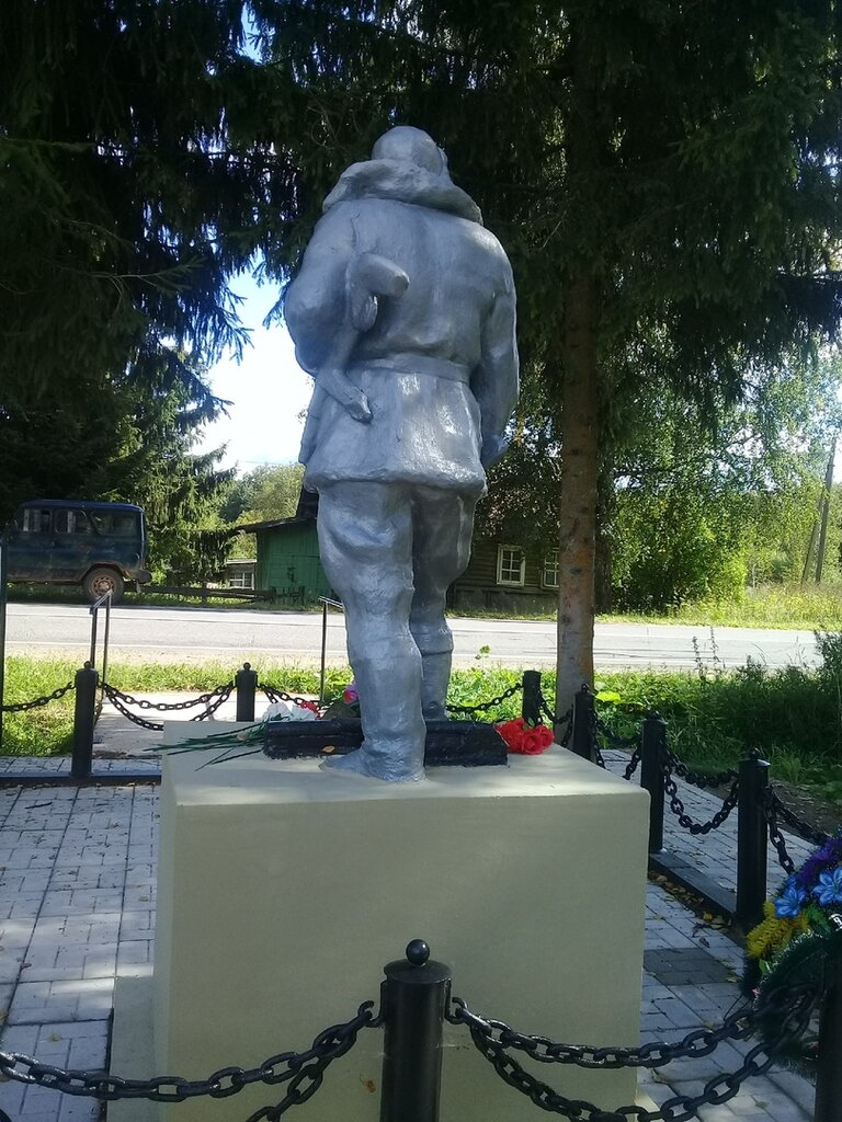 Anıt, heykel Братская могила, Pskovskaya oblastı, foto