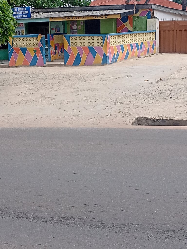 Bar Makafui spot, Dünya, foto