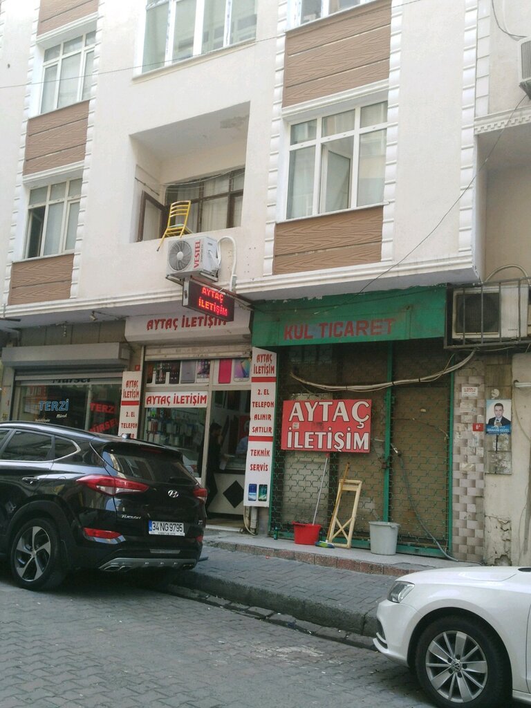 Cep telefonu ve aksesuarları satış mağazaları Aytaç İletişim, İstanbul, foto