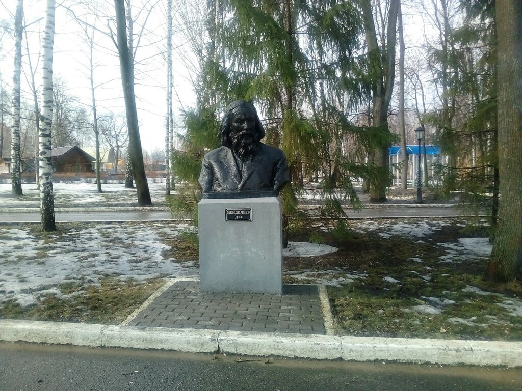 Anıt, heykel Д.И. Менделеев, Saransk, foto