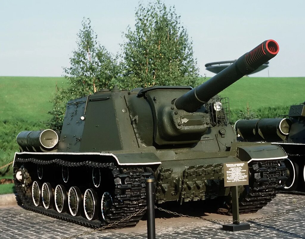 Teknoloji anıtı Самоходная артиллерийская установка ИСУ-152, Alekseyevka, foto