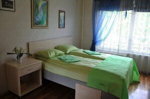 Villa Leonardo (Vasarnīcu iela No:48, Ventspils), otel  Ventspils'ten