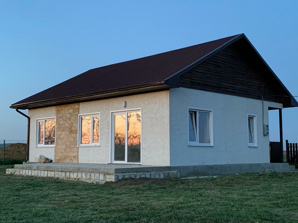 Yazlık yerleşim Коттеджный поселок Суворовский, Krasnodarski krayı, foto