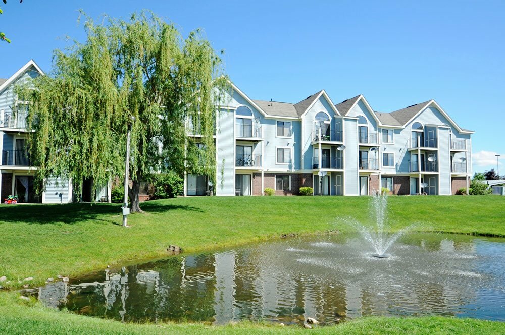 Emlak ofisi Huntington Cove Apartments, İndiana Eyaleti, foto