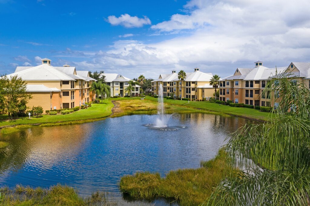 Emlak ofisi Marigot Bay Apartments, Florida Eyaleti, foto