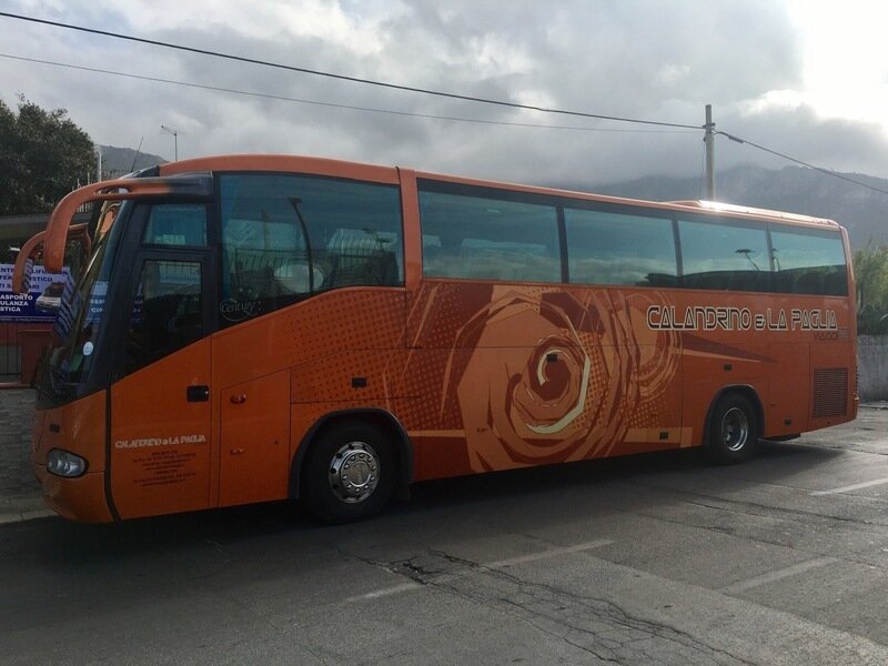 Otobüs tamiri ve satışı Autonoleggio La Paglia Salvatore, Sicilya, foto