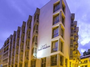 Hotel Madeira (Rua Ivens No:17), otel  Funchal'dan