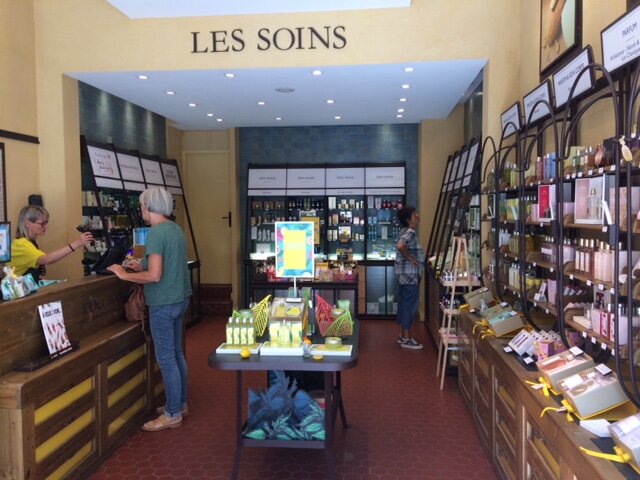 Kozmetik ve parfümeri mağazaları L'occitane EN Provence, , foto