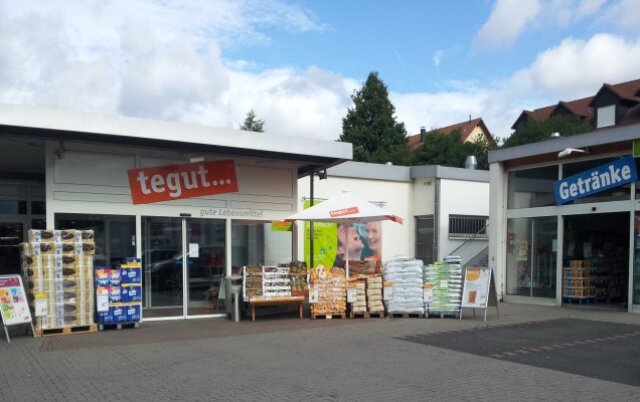 Süpermarket Tegut... gute Lebensmittel, Bruchkobel, foto