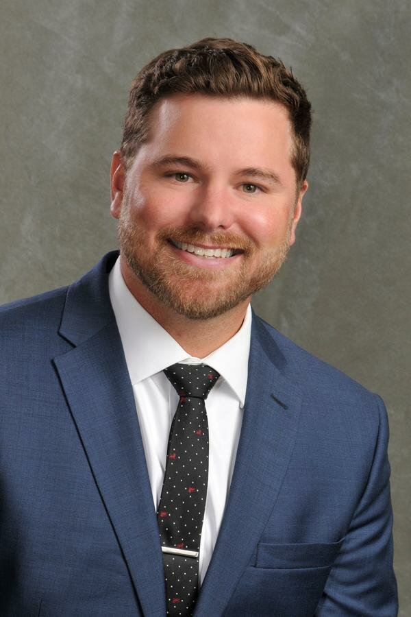 Yatırım fonu firmaları Edward Jones - Financial Advisor: Nick McFarland, Grand Rapids, foto